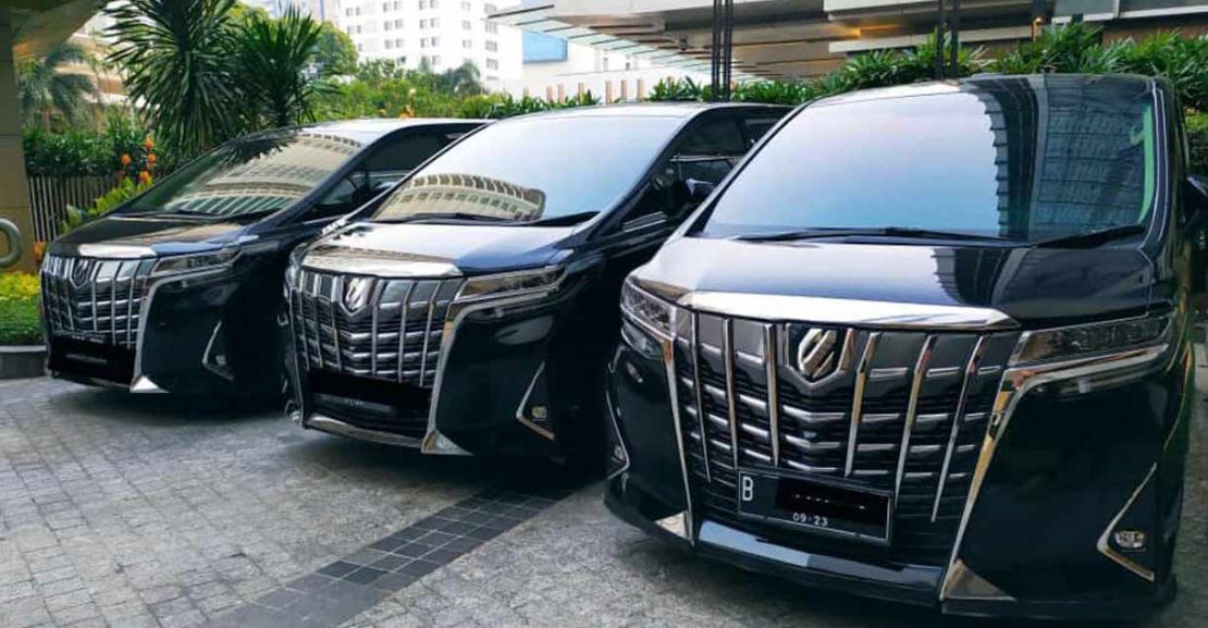 Toyota Alphard Transformer - HIACE WISATA rental murah di Jakarta